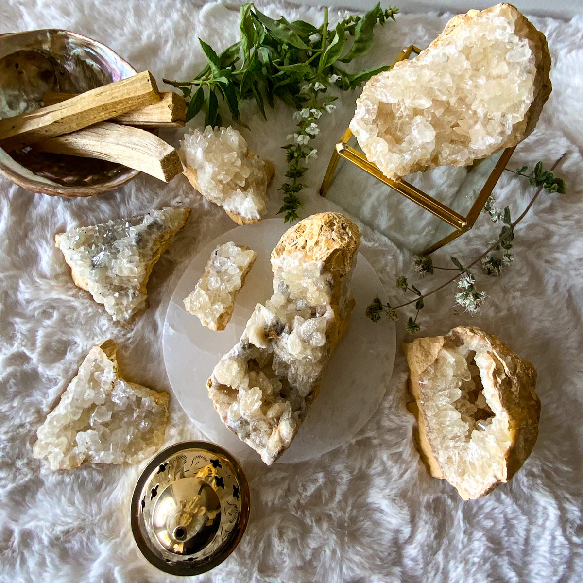 Calcite Geode Clusters – KIN LLC